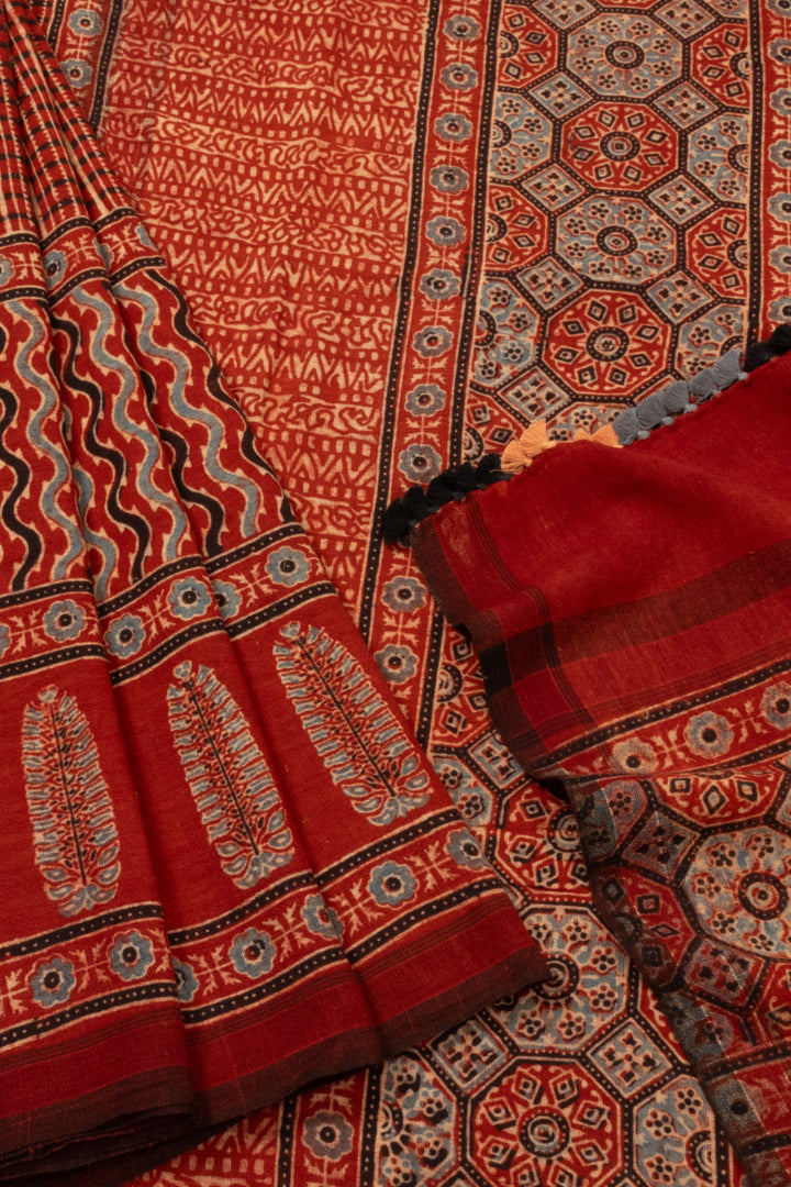 Authentic Handloom Bhujodi sarees Online | Avishya – Avishya.com