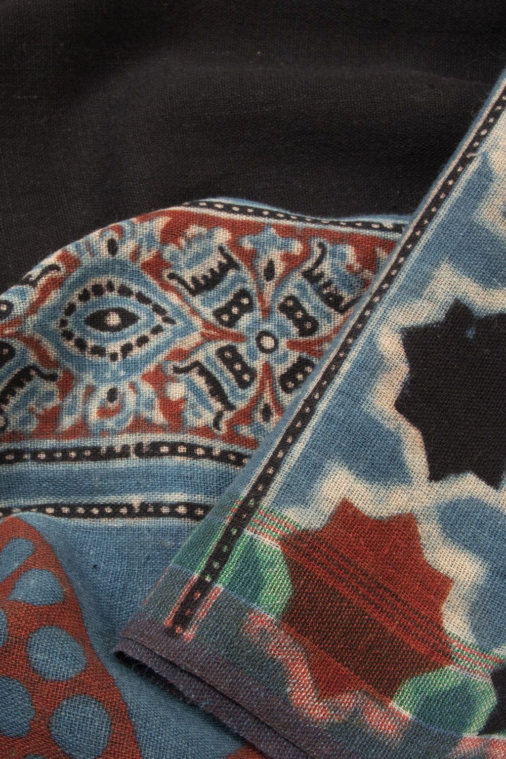 Authentic Handloom Bhujodi sarees Online | Avishya – Avishya.com