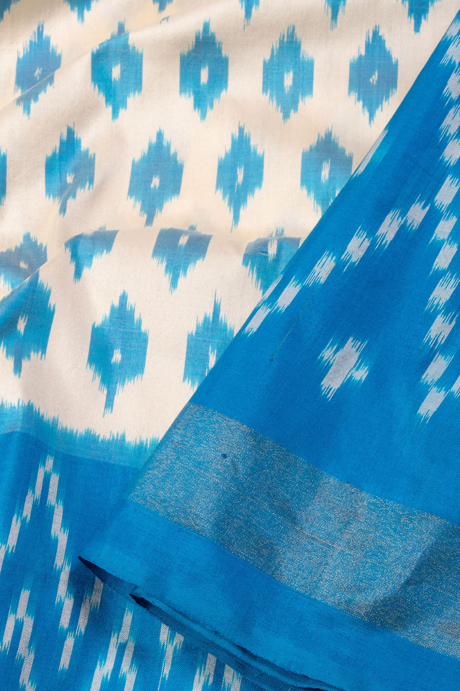 Ikat Pochampally Sarees - Pure Handloom Sarees with Intricate Patterns ...